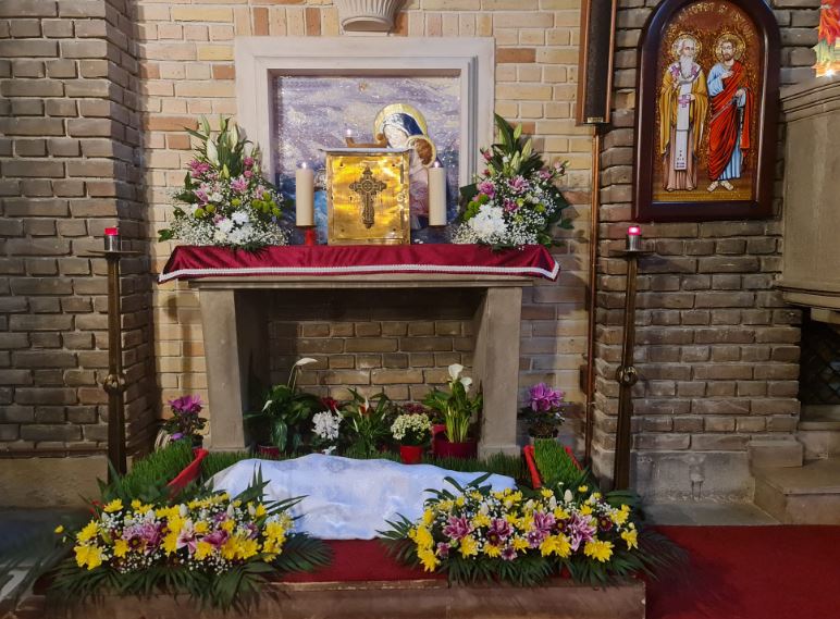 Tradiția ouălelor roșii. Mielul de Paști la catolici: Când va începe Liturghia învierii Domnului ...